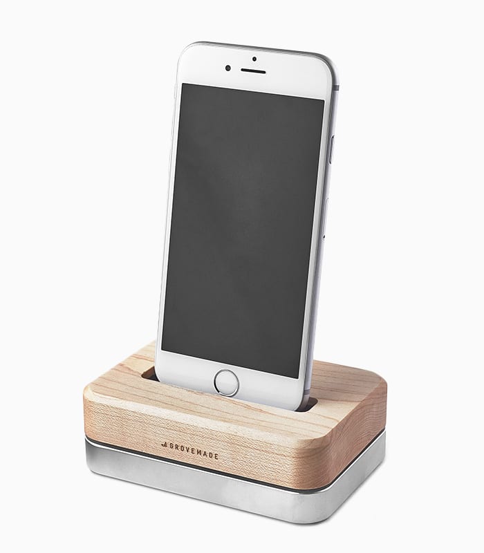 iPhone dock – PRIM HOTEL VICHAYITO